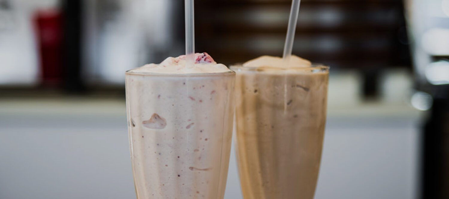 Carl's Drive In – Burgers and root beer that hit the spot!